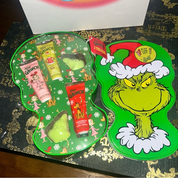 Taste Beauty | Bath & Body | Dr Seuss The Grinch Five Piece Collectible ...